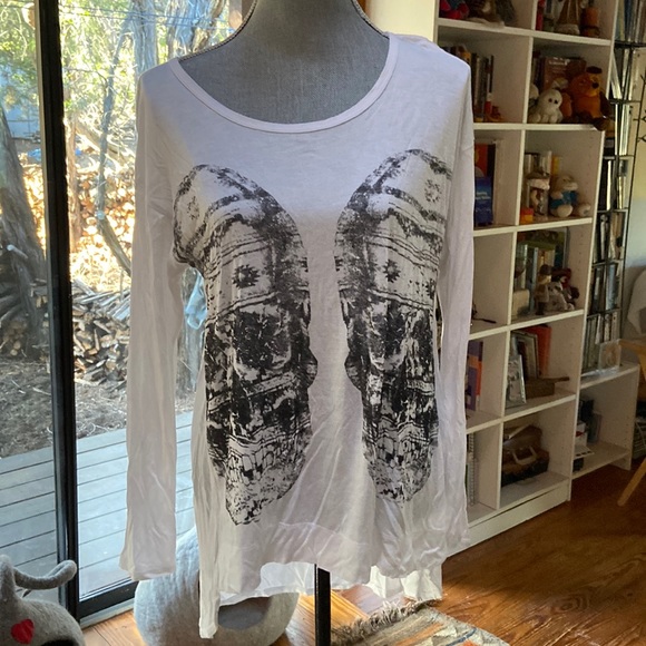 happening in the present | Tops | Happening In The Present Long Tshirt ...